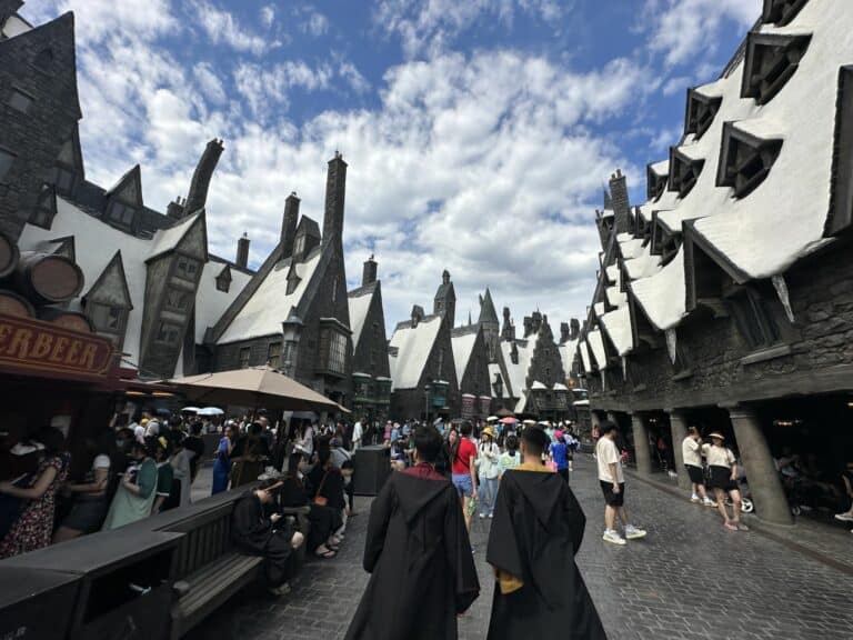 Universal Studios Beijing Park & CityWalk Guide (2026) | Your Disney